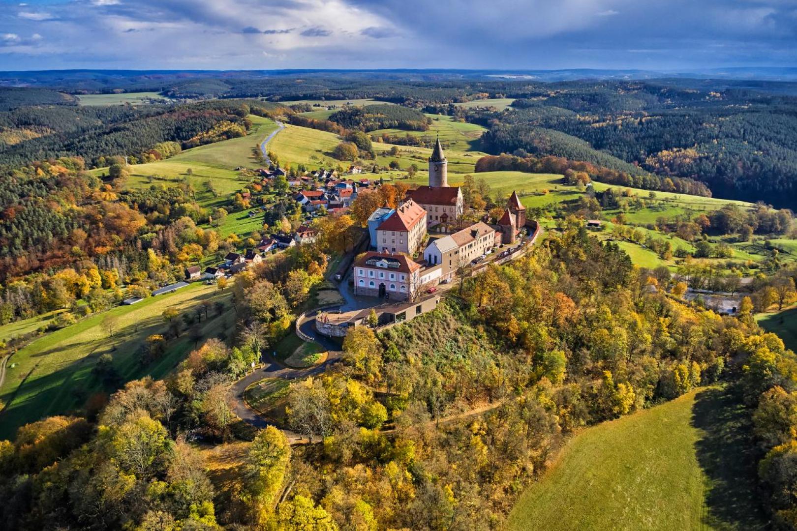 Weinberg am Fuße der Leuchtenburg in Saale-Unstrut - einzigartig ...